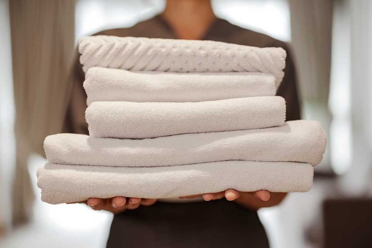 Step-by-Step Guide: How to Fold Towels Perfectly – Bumble Towels